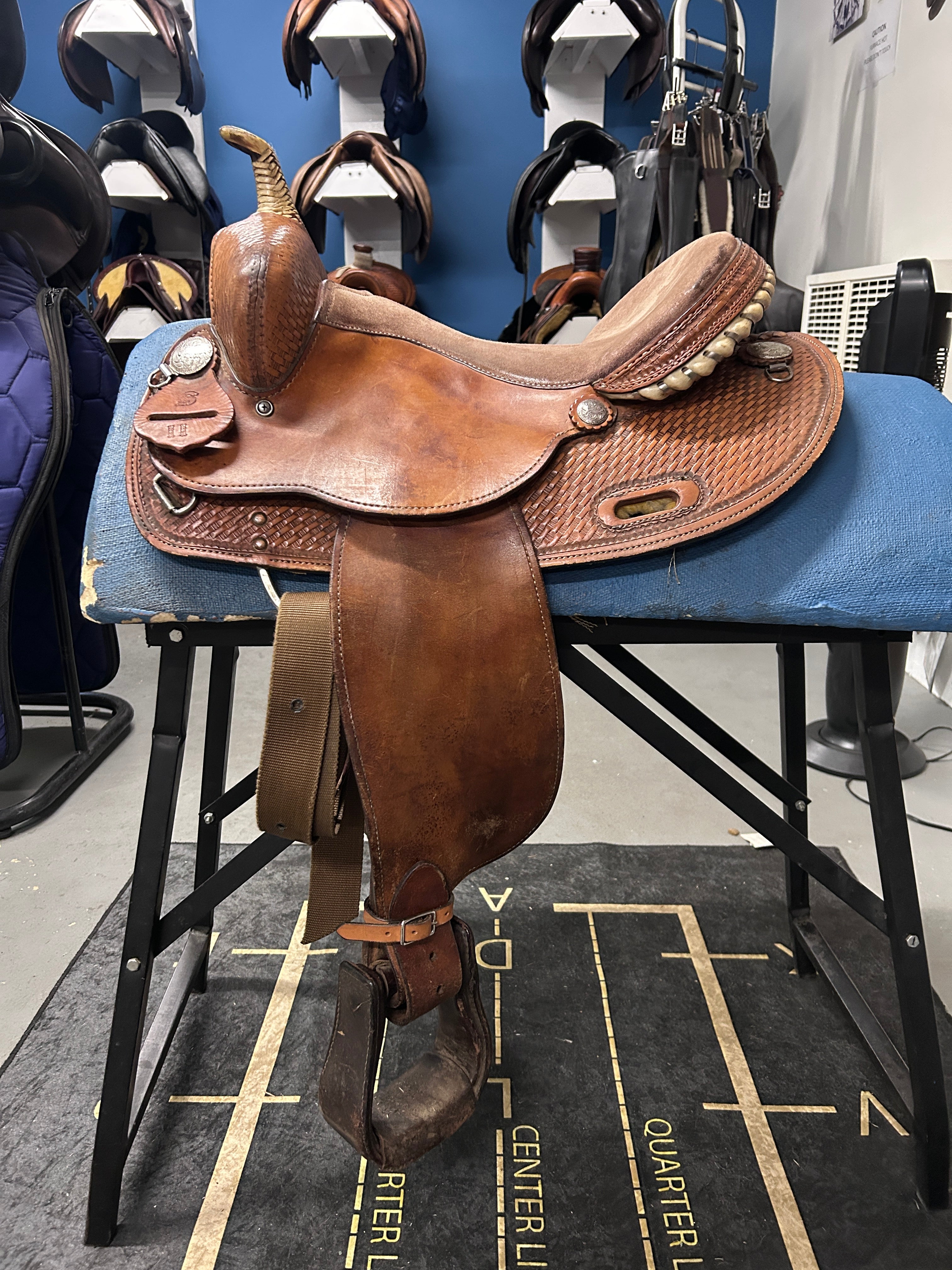 Saddles – Evolution Equestrian Co.